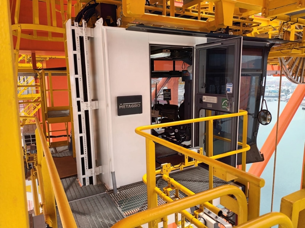 Operator Cabins - Crane, vessel and vehicle cabins -. Metagro