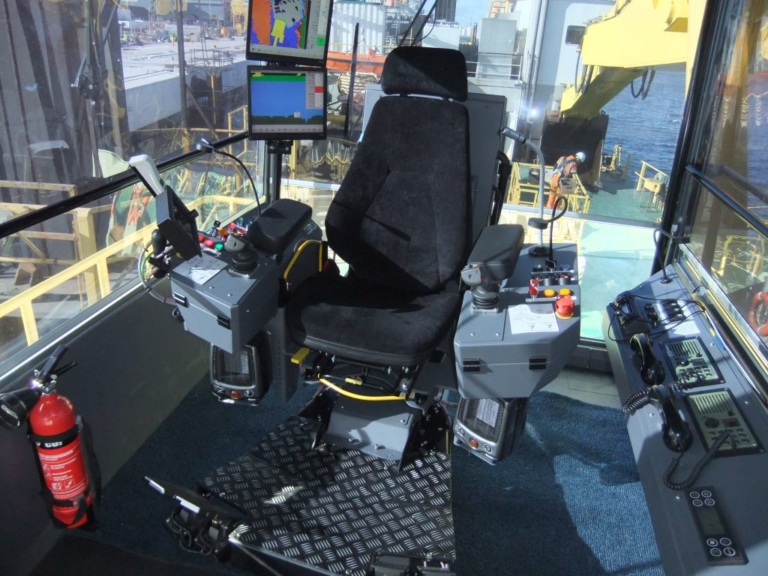 Crane operator seats | Ergonomic seats for cranes | Metagro
