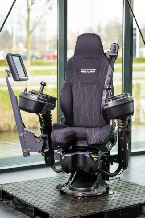 Crane operator seats | Ergonomic seats for cranes | Metagro